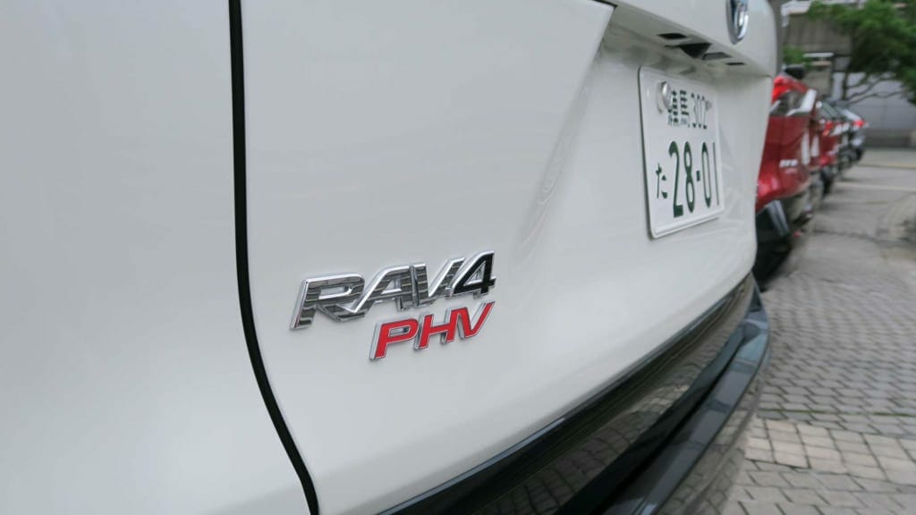 トヨタ『RAV4 PHV』に試乗〜気になる電池生産状況などを確認してきました | EVsmartブログ