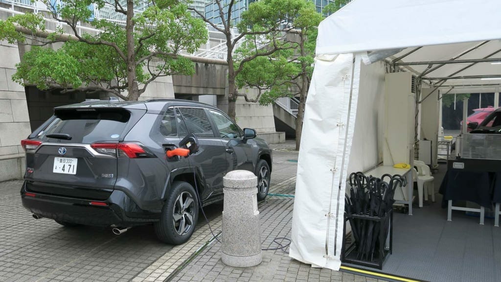 トヨタ『RAV4 PHV』に試乗〜気になる電池生産状況などを確認してきました | EVsmartブログ