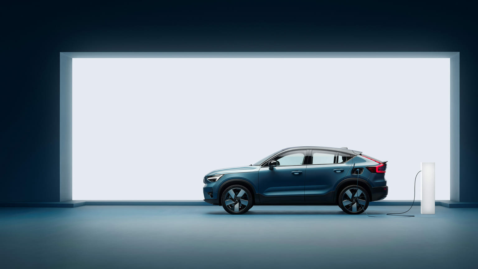 ボルボが2030年までに電気自動車だけのブランドになると発表〜日本では画期的サブスク販売で新型車導入も | EVsmartブログ