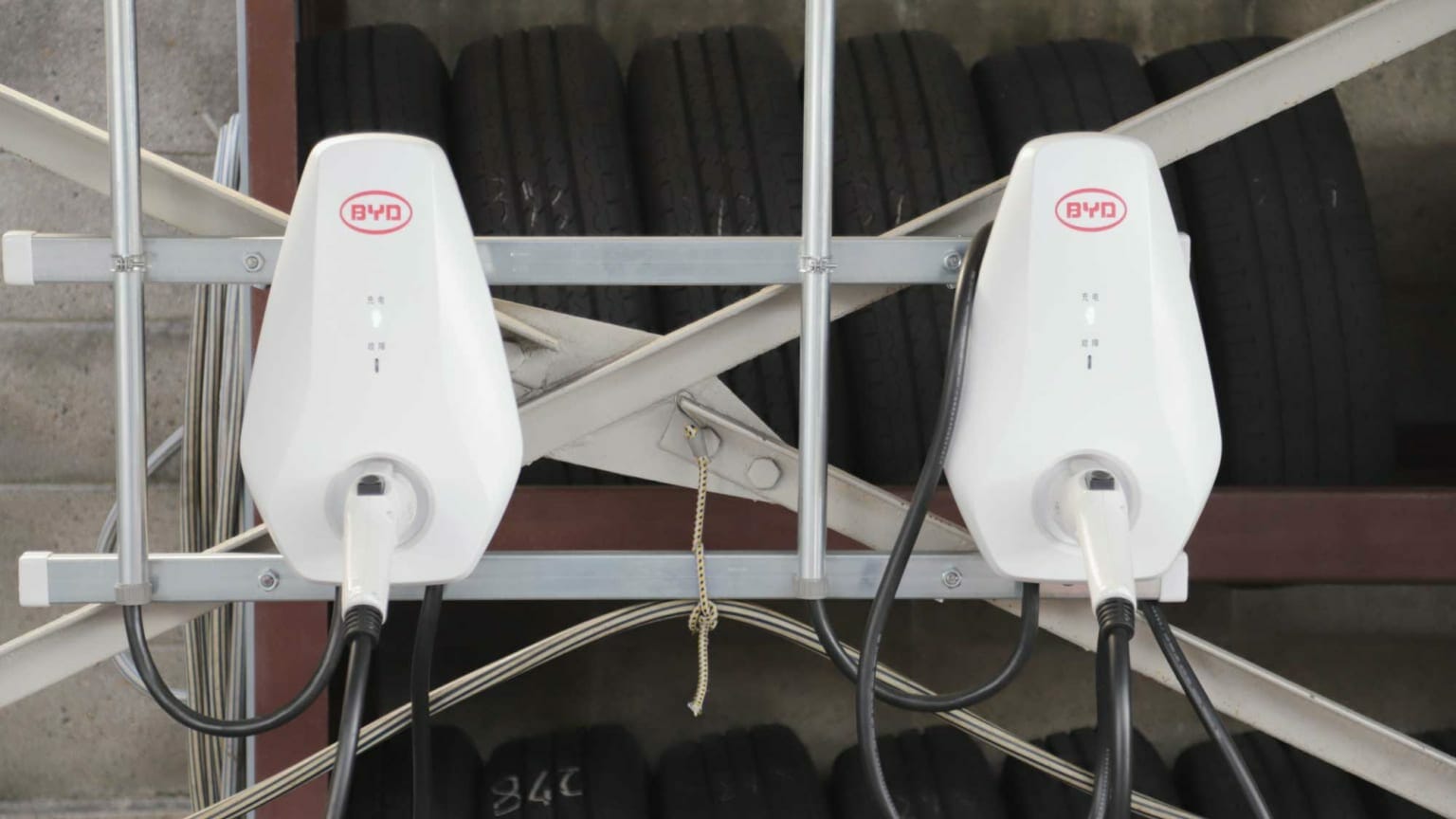 京都の都タクシーがENEOSのEVリース事業と連携してBYDの電気自動車『M3e』を導入 | EVsmartブログ