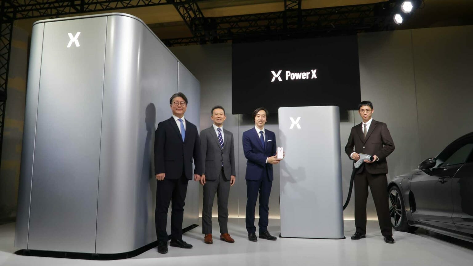 PowerXが蓄電式のEV用超急速充電器事業の開始を発表〜2030年に7000カ所が目標 | EVsmartブログ