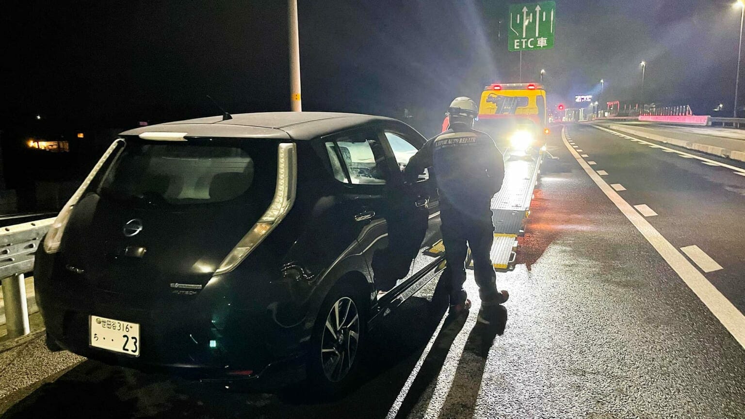 東名高速で日産リーフAZE0の完全電欠初体験〜敗因と反省＆注意点をレポート | EVsmartブログ