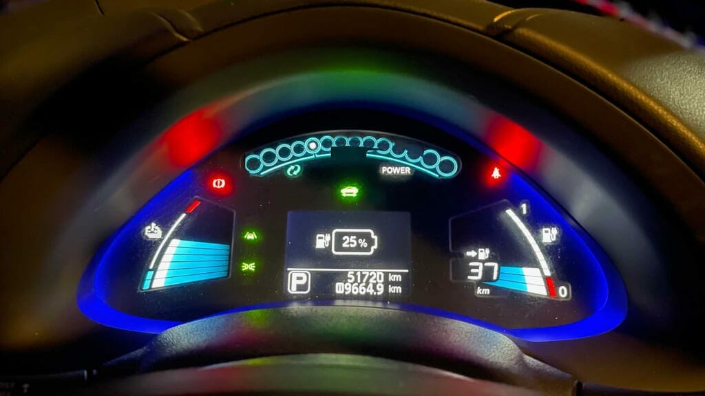 東名高速で日産リーフAZE0の完全電欠初体験〜敗因と反省＆注意点をレポート - EVsmartブログ