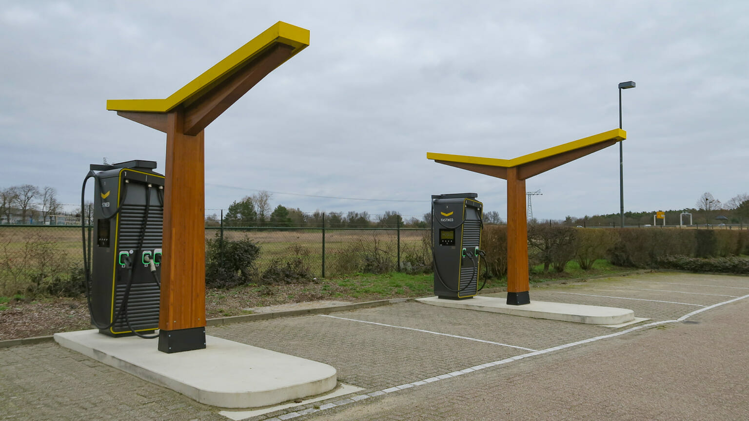 ベルリンでヨーロッパのEV事情を体感【01】IONITYなどの急速充電インフラは？ | EVsmartブログ