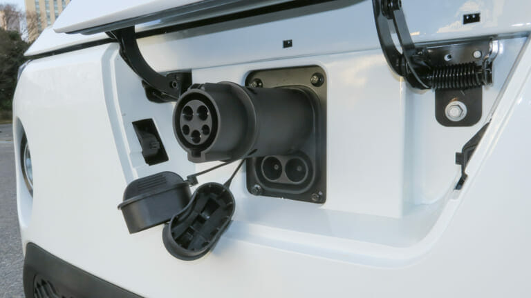 HW ELECTROがハイエースサイズのEVバン『ELEMO-L』先行予約開始～先取り試乗も好感触 | EVsmartブログ