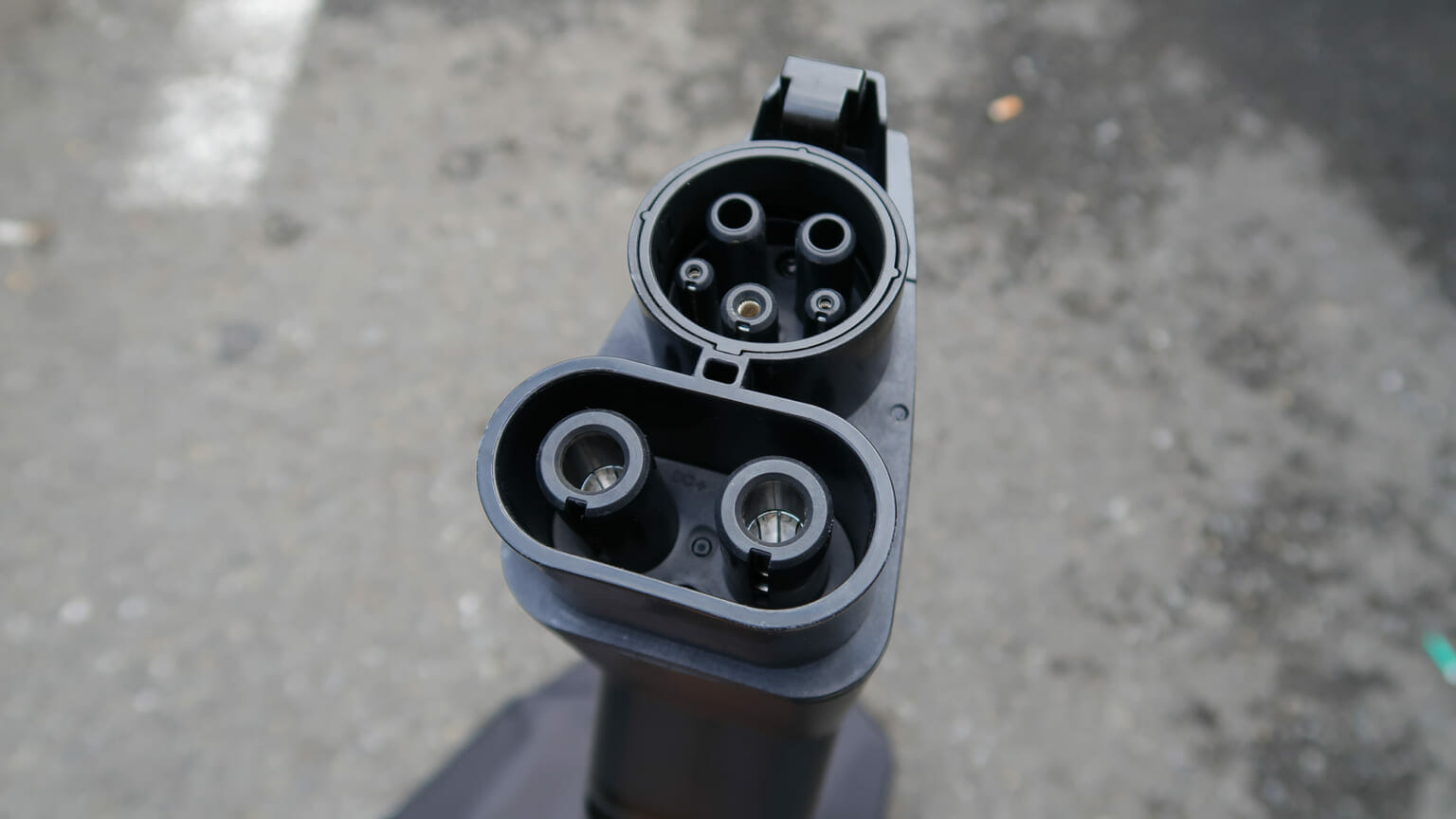 待望の『FIAT 500e』用急速充電アダプターが登場〜ロングドライブで使ってみました | EVsmartブログ