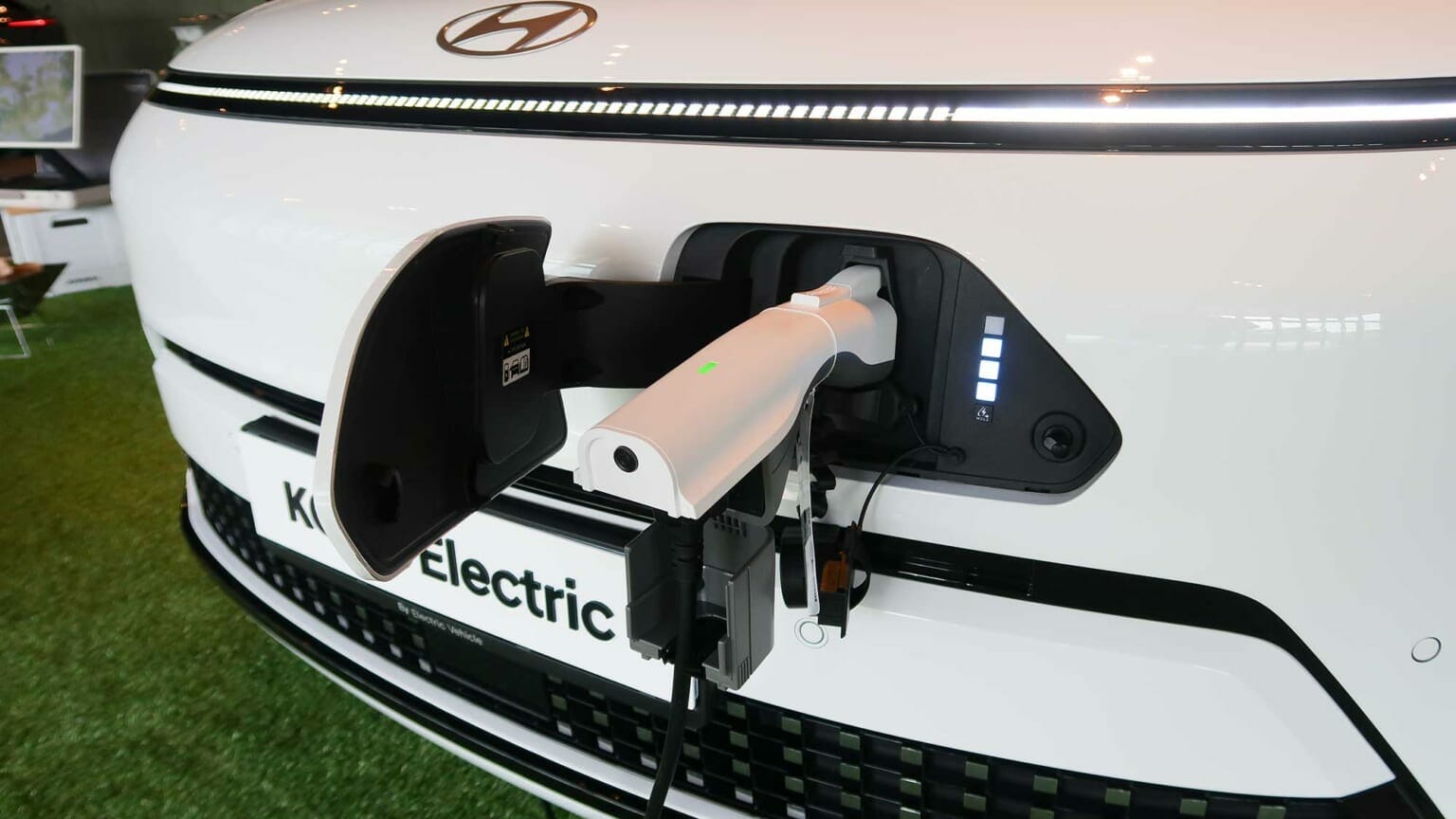 ヒョンデの新型EV『KONA Electric』に韓国で試乗〜日本での受注開始は9月上旬か | EVsmartブログ