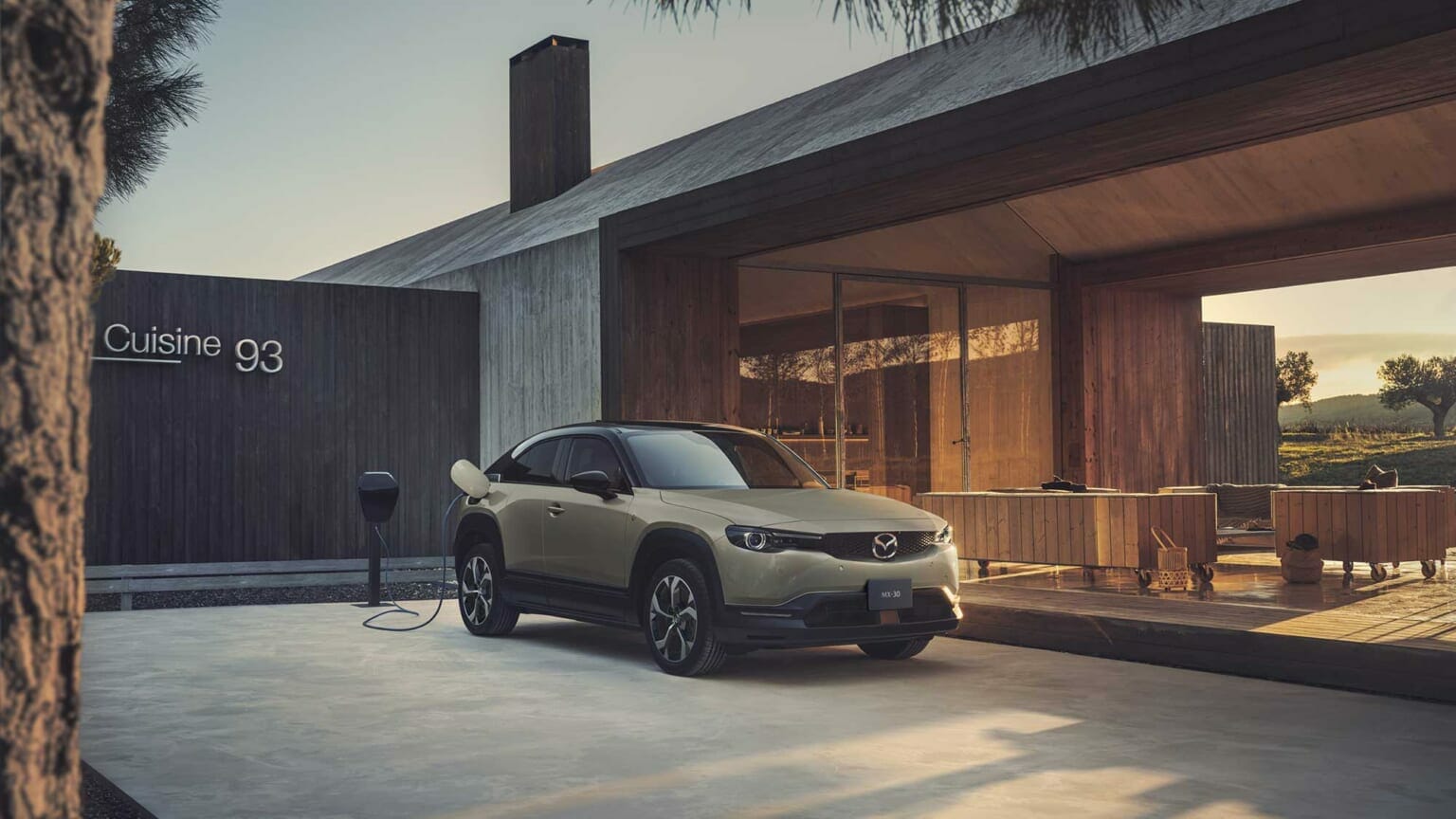 マツダがロータリーエンジンのPHEV『MX-30 Rotary-EV』予約受注開始／急速充電にも対応 | EVsmartブログ