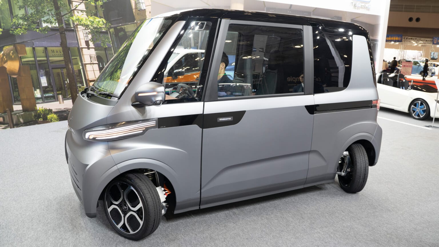 FOMMの「カニ走り」するEVにびっくり～2026年に日本とタイで発売を目指す | EVsmartブログ