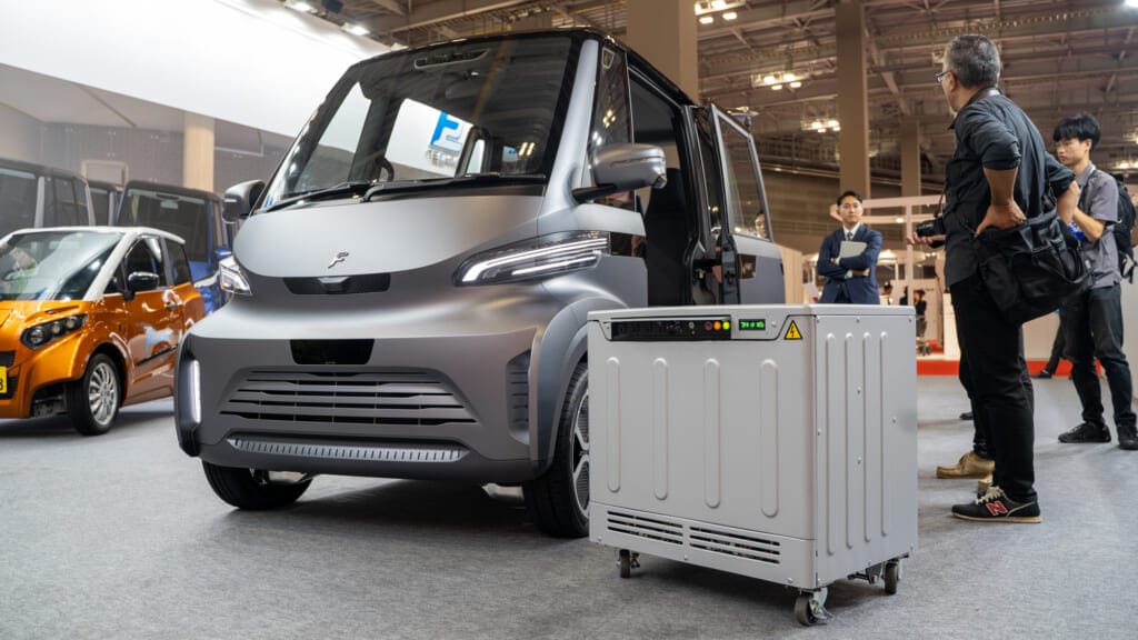 FOMMの「カニ走り」するEVにびっくり～2026年に日本とタイで発売を目指す | EVsmartブログ