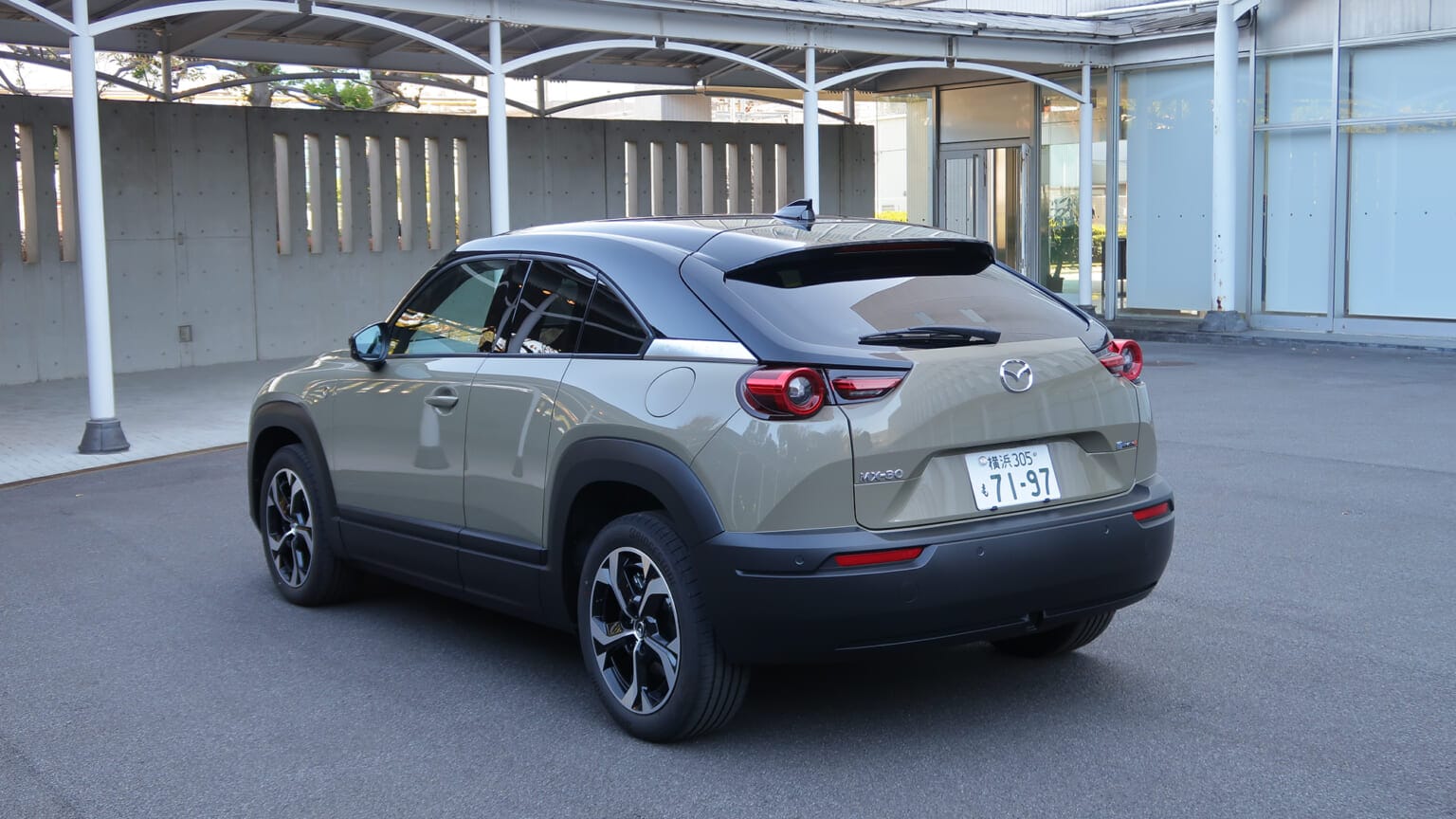 マツダ『MX-30 Rotary-EV』試乗レポート〜ロータリーエンジンである必要性には疑問 | EVsmartブログ