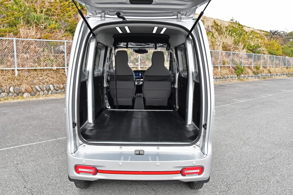 軽商用EV『ASF2.0』に初めて試乗〜スムーズな走りと手篤い補助金に驚いた | EVsmartブログ