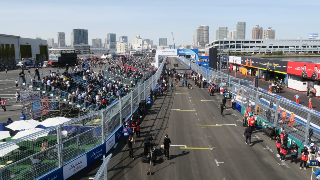 フォーミュラE「東京 E-Prix」検証【03】初観戦で「現地で見なきゃ損！」を実感したワケ | EVsmartブログ