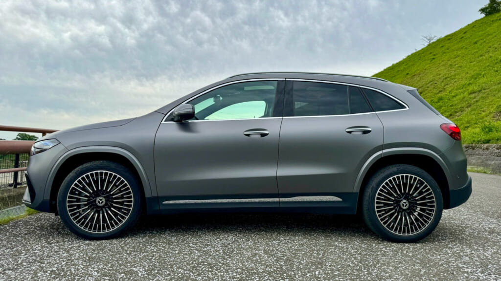 新型EQAに最速試乗〜電池増量で航続距離は591kmに伸びてV2Hにも対応 | EVsmartブログ