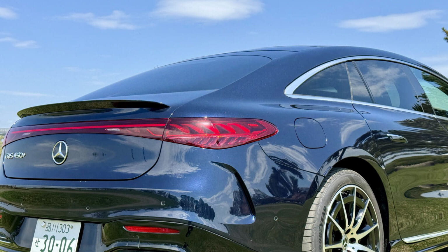 EQS 450＋試乗レポート／EV専用プラットフォームで実現した最上位モデルの実力 | EVsmartブログ