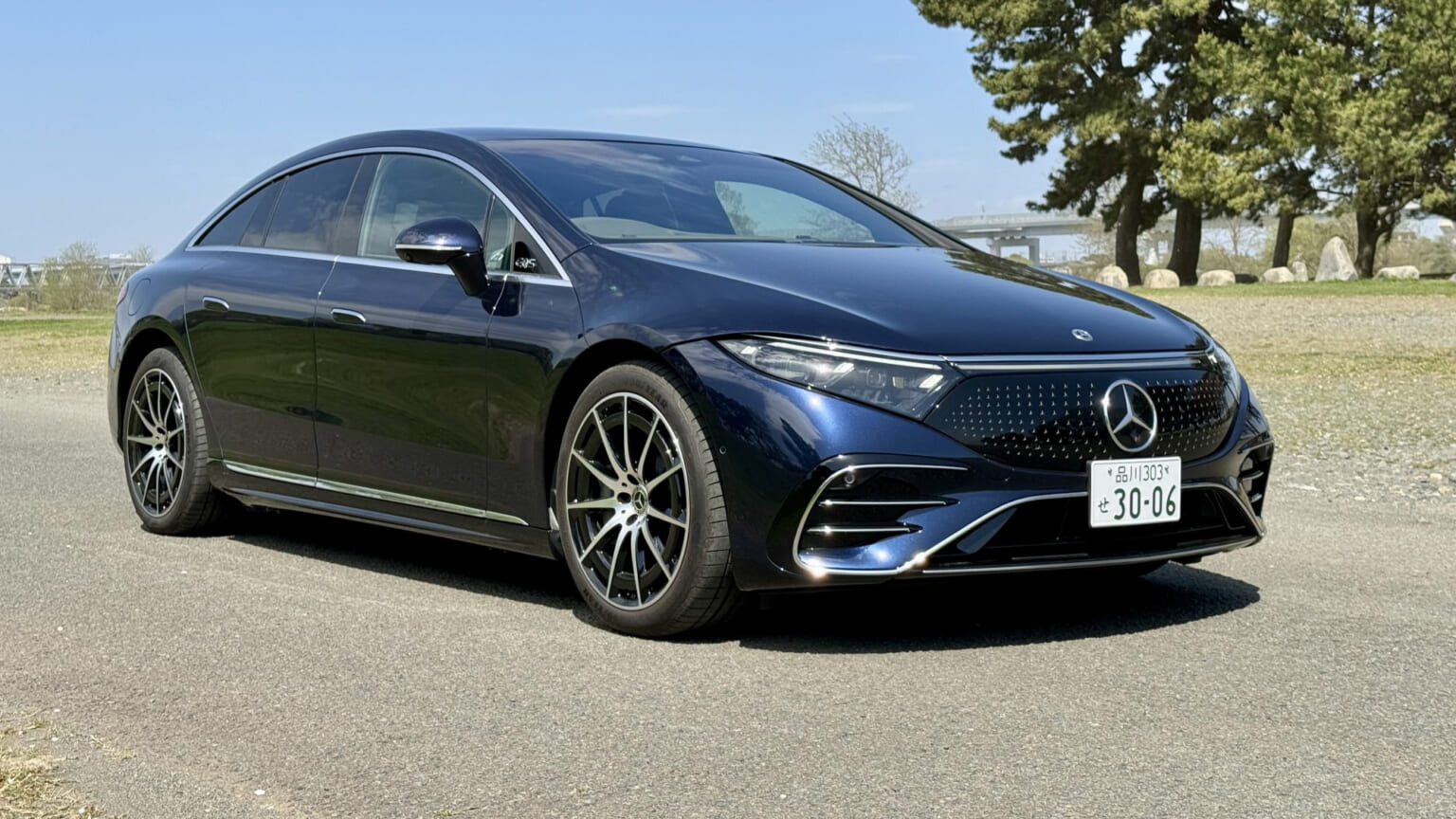 EQS 450＋試乗レポート／EV専用プラットフォームで実現した最上位モデルの実力 | EVsmartブログ