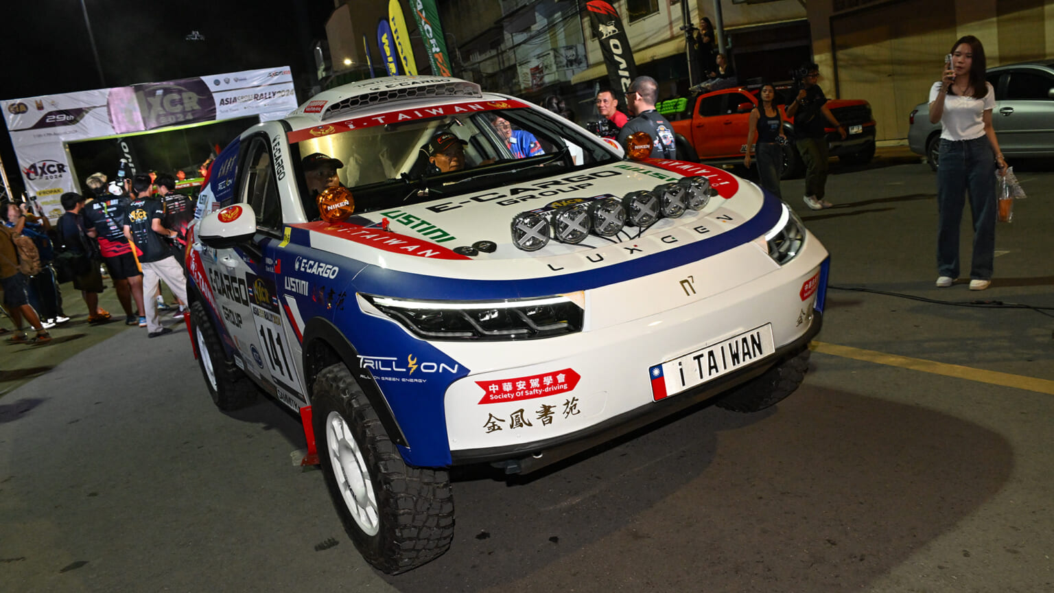 2000km超えラリーに鴻海のEV『LUXGEN n7』参戦／全SS完走で存在感を示す | EVsmartブログ