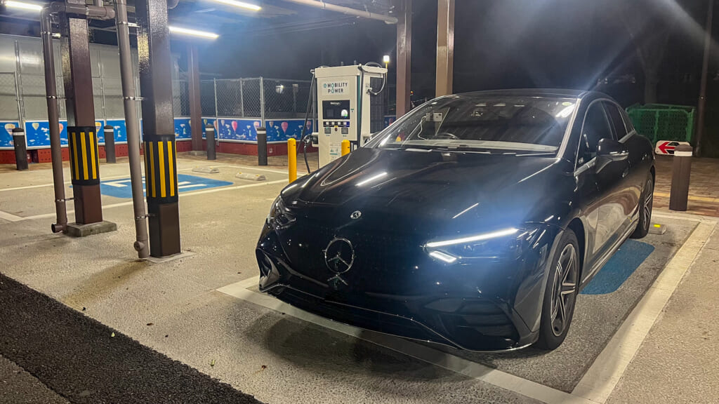 メルセデス・ベンツ『EQE 350＋』で東北一周1300km【後編】東北の急速充電ネットワークは思った以上に進化していた！ | EVsmartブログ