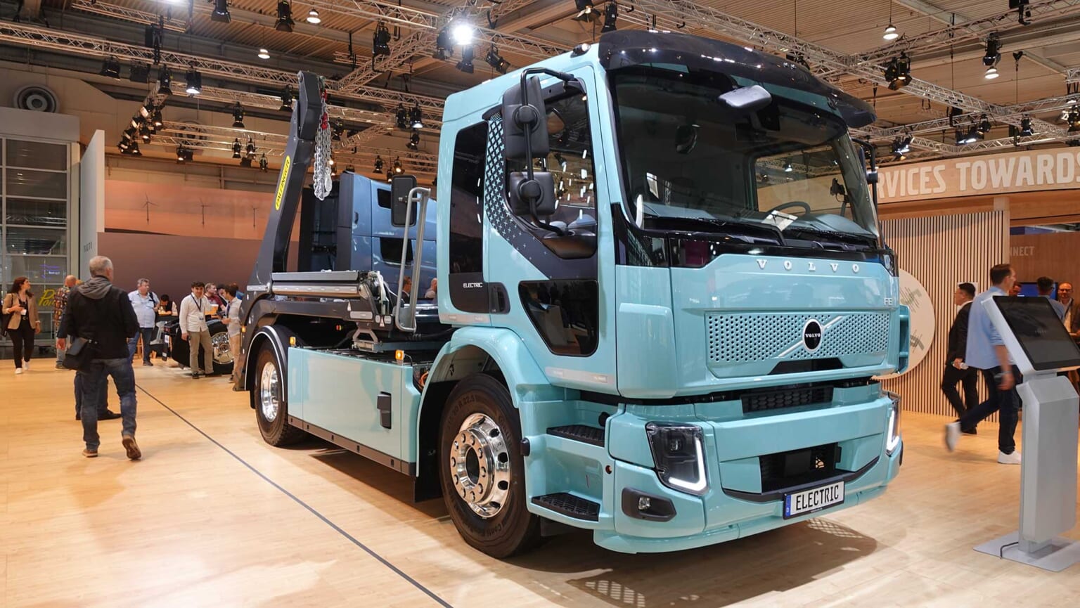 IAA TRANSPORTATION 2024 in Hannover 現地レポート／商用車EVシフトの潮流を実感 | EVsmartブログ