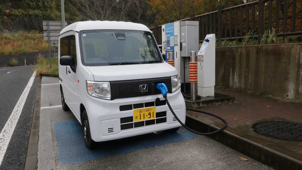 EV急速充電器トラブル対処の秘訣「まずは落ち着け」〜N-VAN e: 電欠寸前実体験の教訓 | EVsmartブログ