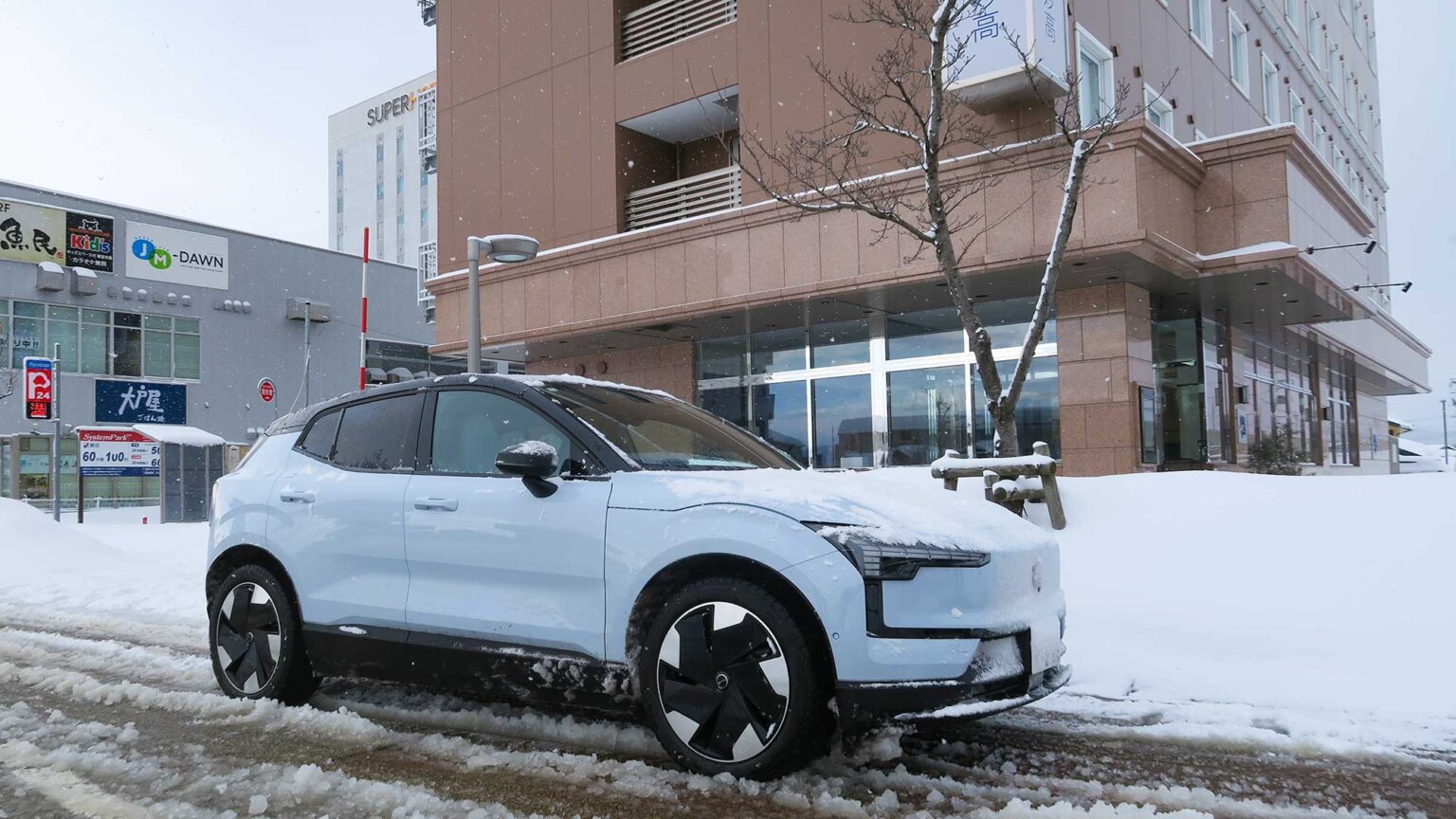 ボルボ『EX30』で「上越〜東京」長距離試乗／「EVは充電が不安？ はもう古い」を実感 | EVsmartブログ