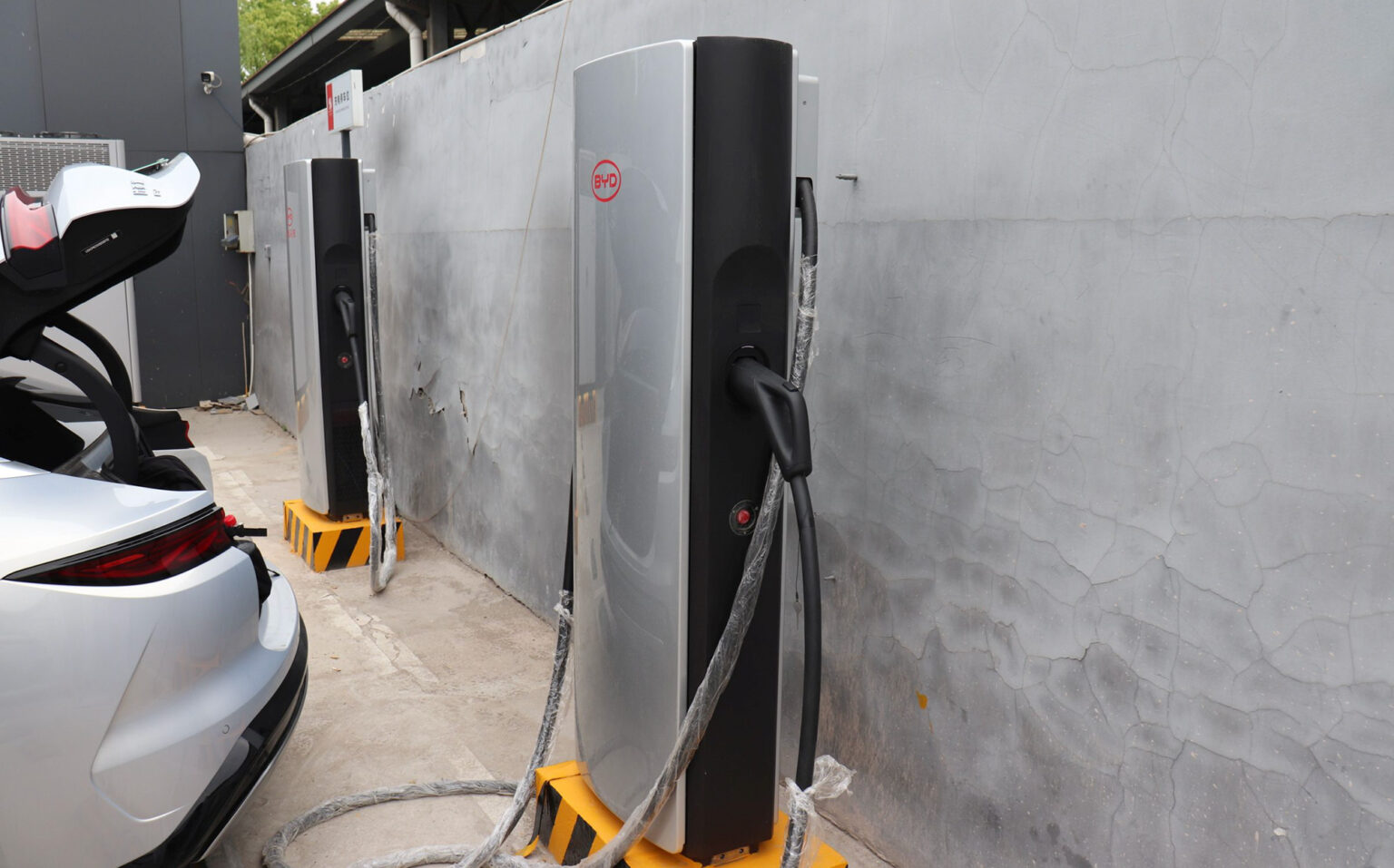 上海モーターショーの衝撃／市内充電インフラの実状チェック＆BYDの1000kW充電器をレポート | EVsmartブログ