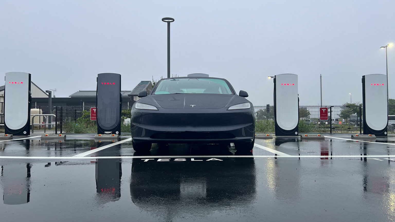 EV経路充電器の理想的な配置とは？／テスラ最安「モデル3 RWD」で東北地方一周1700km弾丸遠征レポート【後編】 | EVsmartブログ