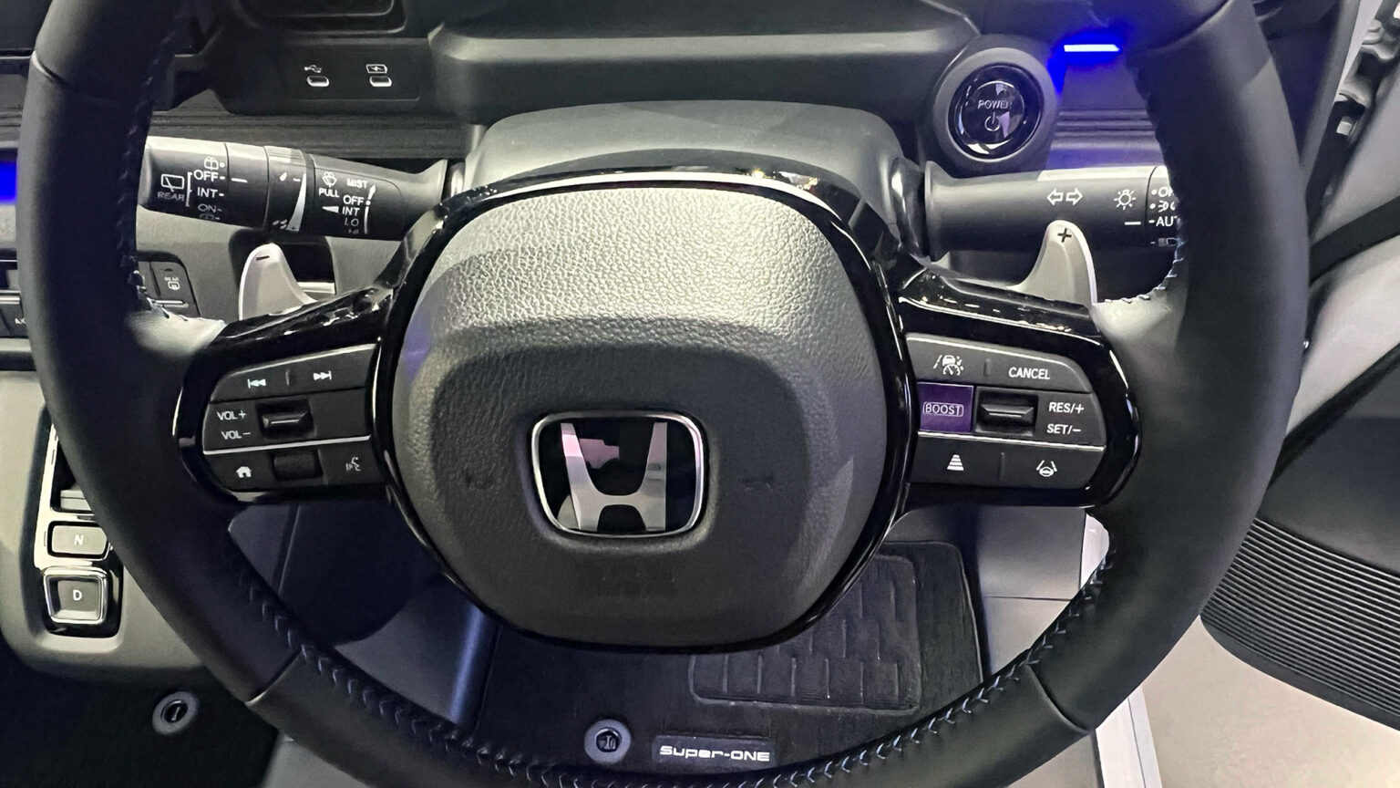 ホンダが世界初公開！ N-ONE e: のスポーツバージョン「Super-ONE」はほぼ実車〜来年発売へ【Japan Mobility Show 2025】 | EVsmartブログ